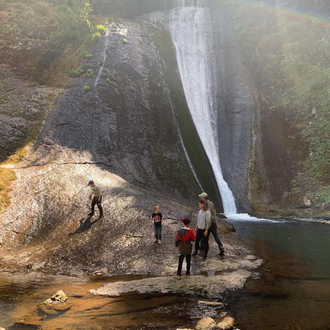 WHO WE ARE - Church on the rise